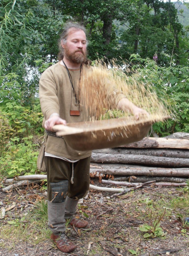 Introducing Scotland’s Crannogs - Dig It!